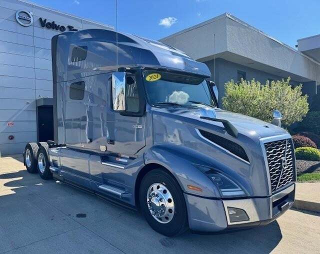 Used 2024 Volvo,jim-Glo VNL64T760 Trucks For Sale - Commercial Truck Trader
