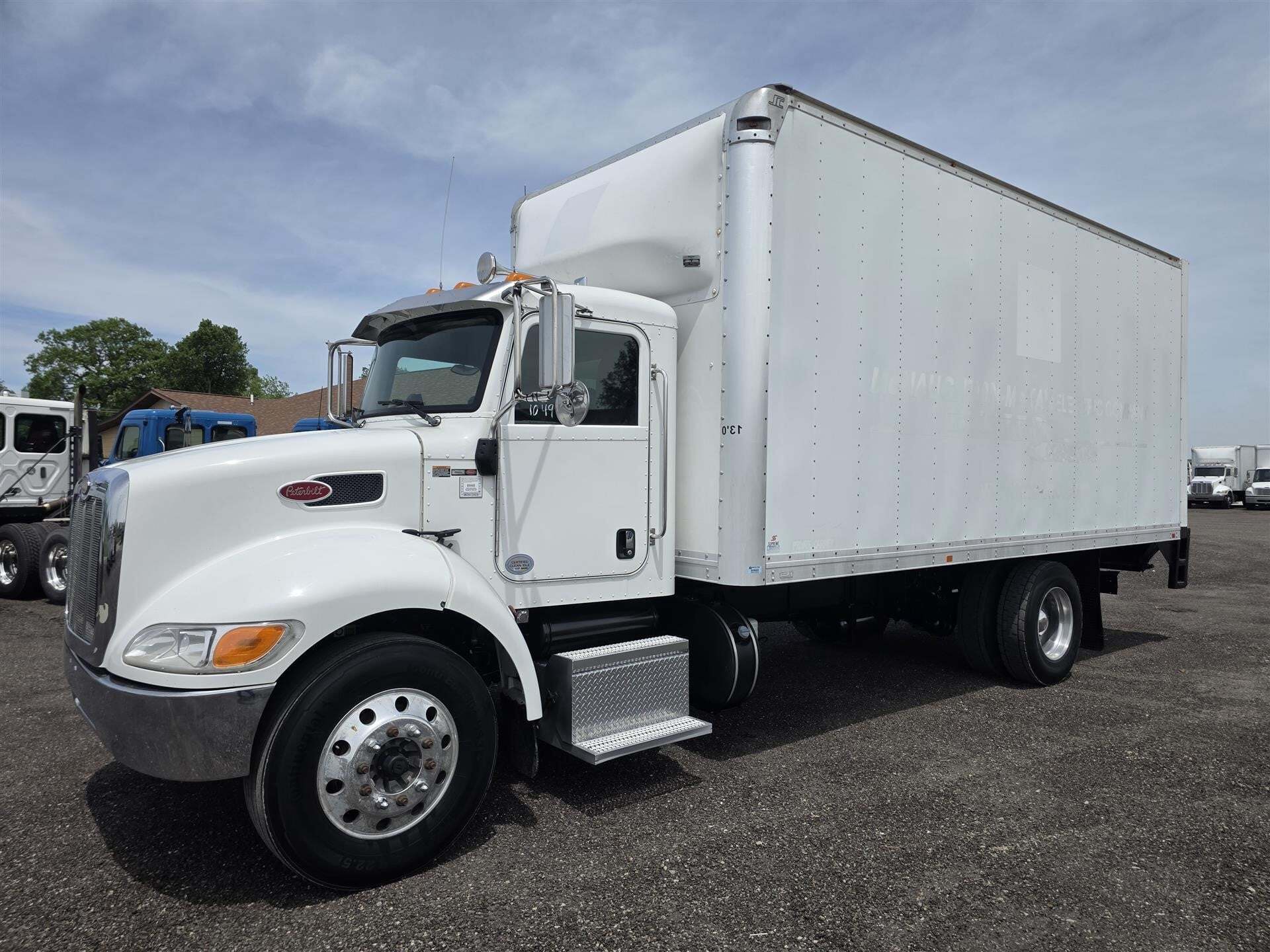 Used 2019 Peterbilt 337 For Sale in Laotto, IN - 5040382303 ...