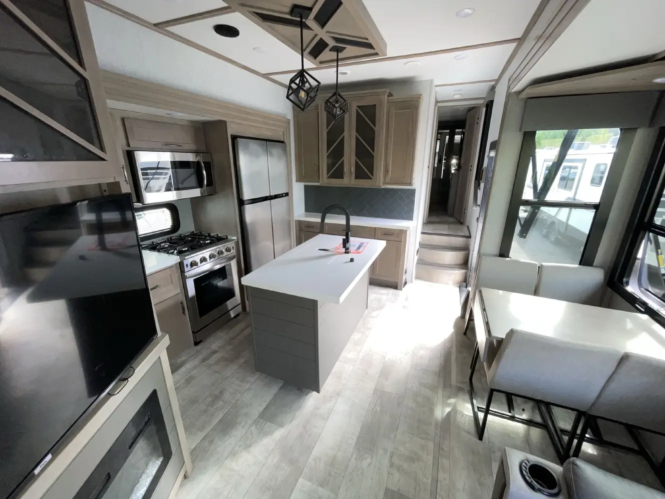 Used 2023 Grand Design Momentum 397TH For Sale in Hillsboro, OR ...