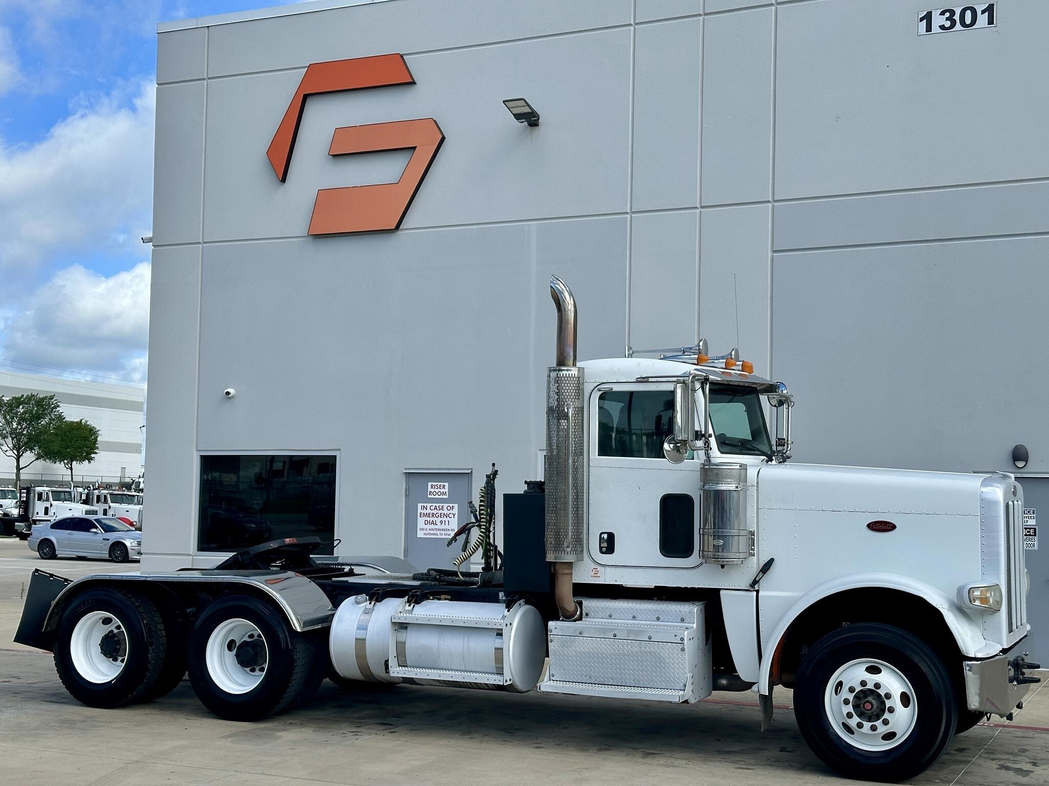 2013 Peterbilt,freightliner 388 Trucks For Sale - Commercial Truck Trader