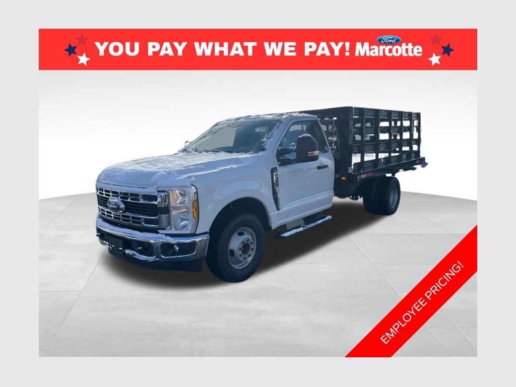 2026 Ford F250,F350 Class 3 Flatbed Truck For Sale - Commercial Truck ...