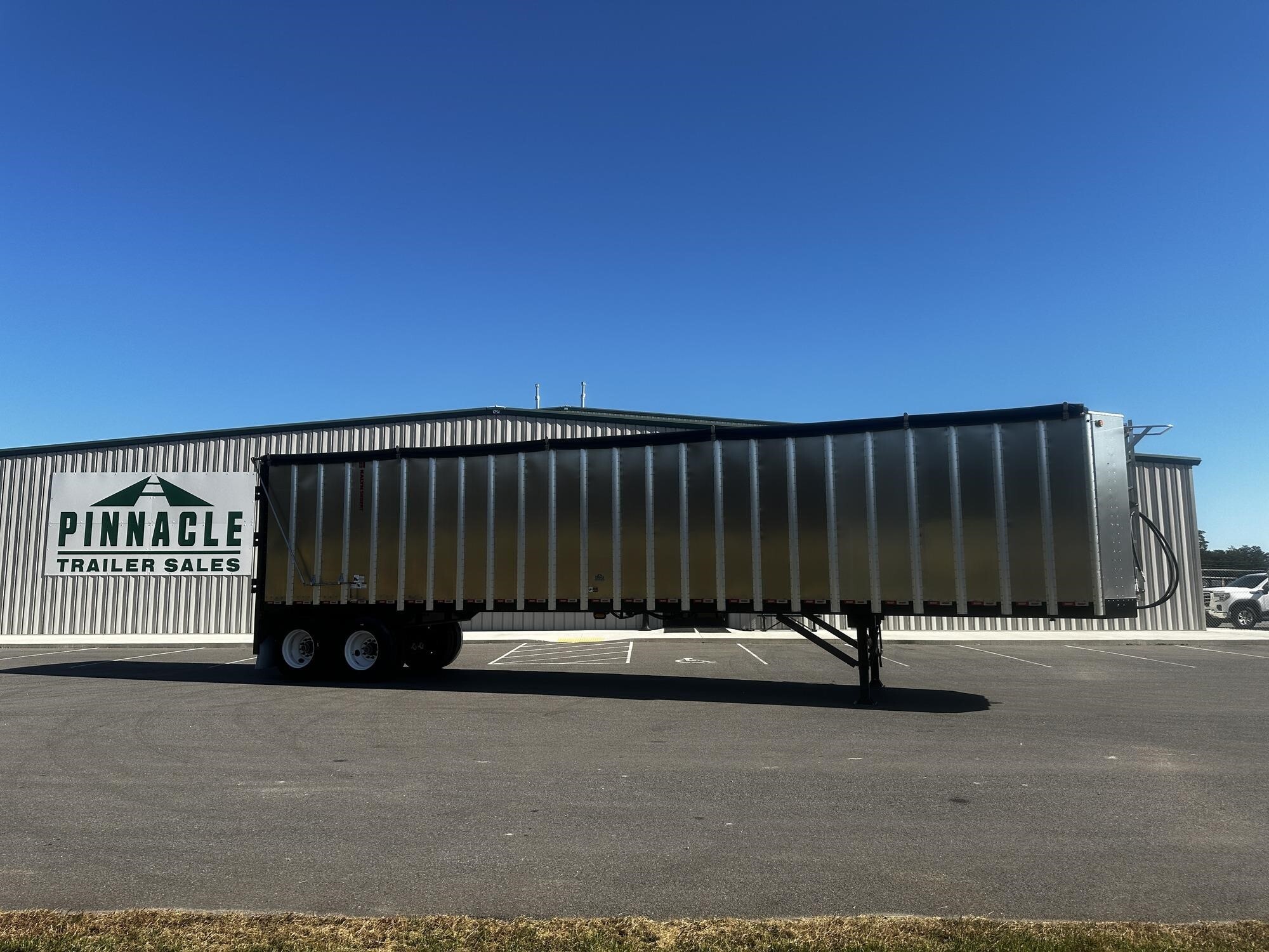 Used 2024 Kalyn Siebert 45' X 96" X 13'6" Live Floor Chip For Sale in ...