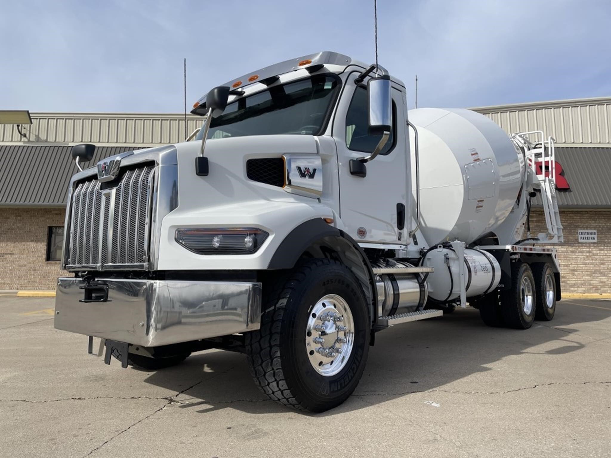 Mixer Truck - Concrete Truck For Sale in Texas - Commercial Truck Trader