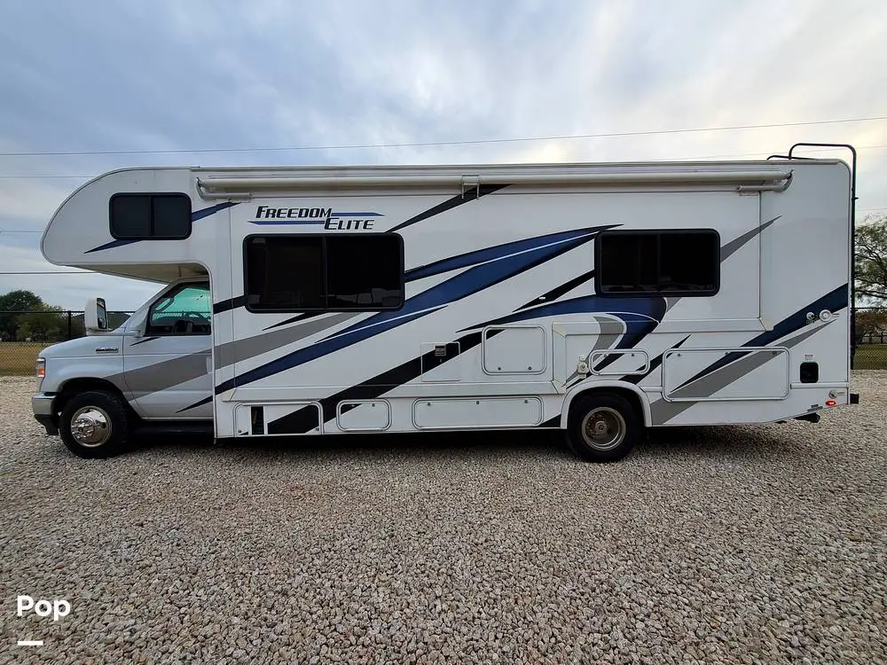 27FE Freedom Elite For Sale - Thor Motor Coach RVs - RV Trader