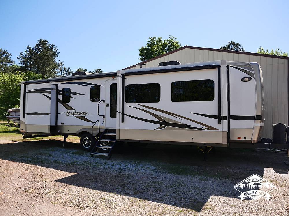 2011-2022 Columbus Castaway For Sale - Palomino Travel Trailer RVs ...