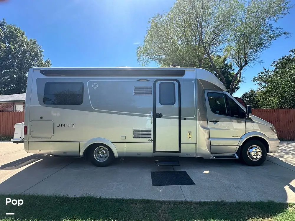 U24TB Unity For Sale - Leisure Travel RVs - RV Trader