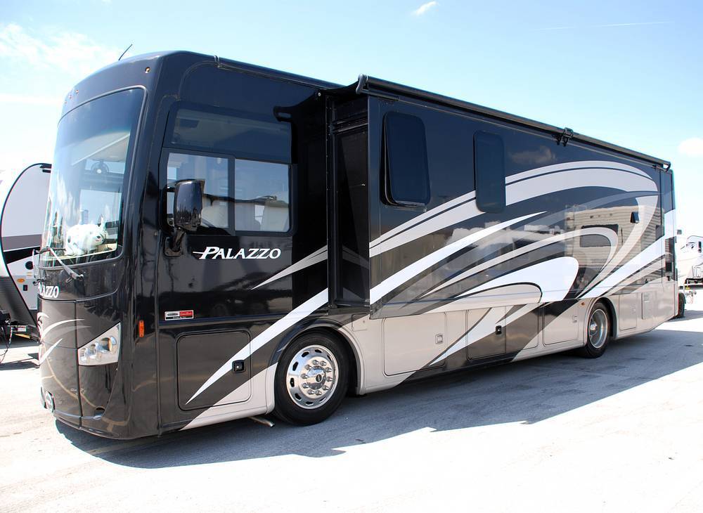 2018 Palazzo For Sale - Thor Motor Coach RVs - RV Trader